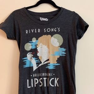 Ripple Junction | Tops | Ripple Junction Womenss Tshirt | Poshmark